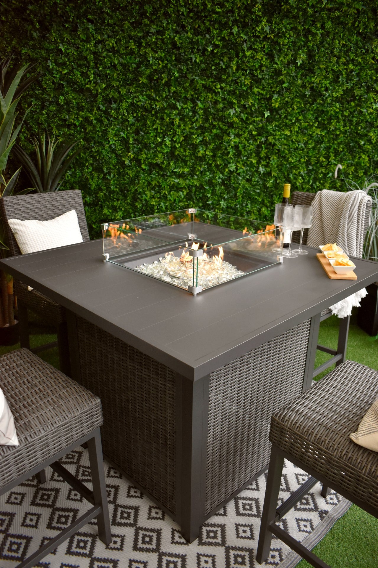 Milan Four Seater Firepit Bar Suite — eurogardenandhome