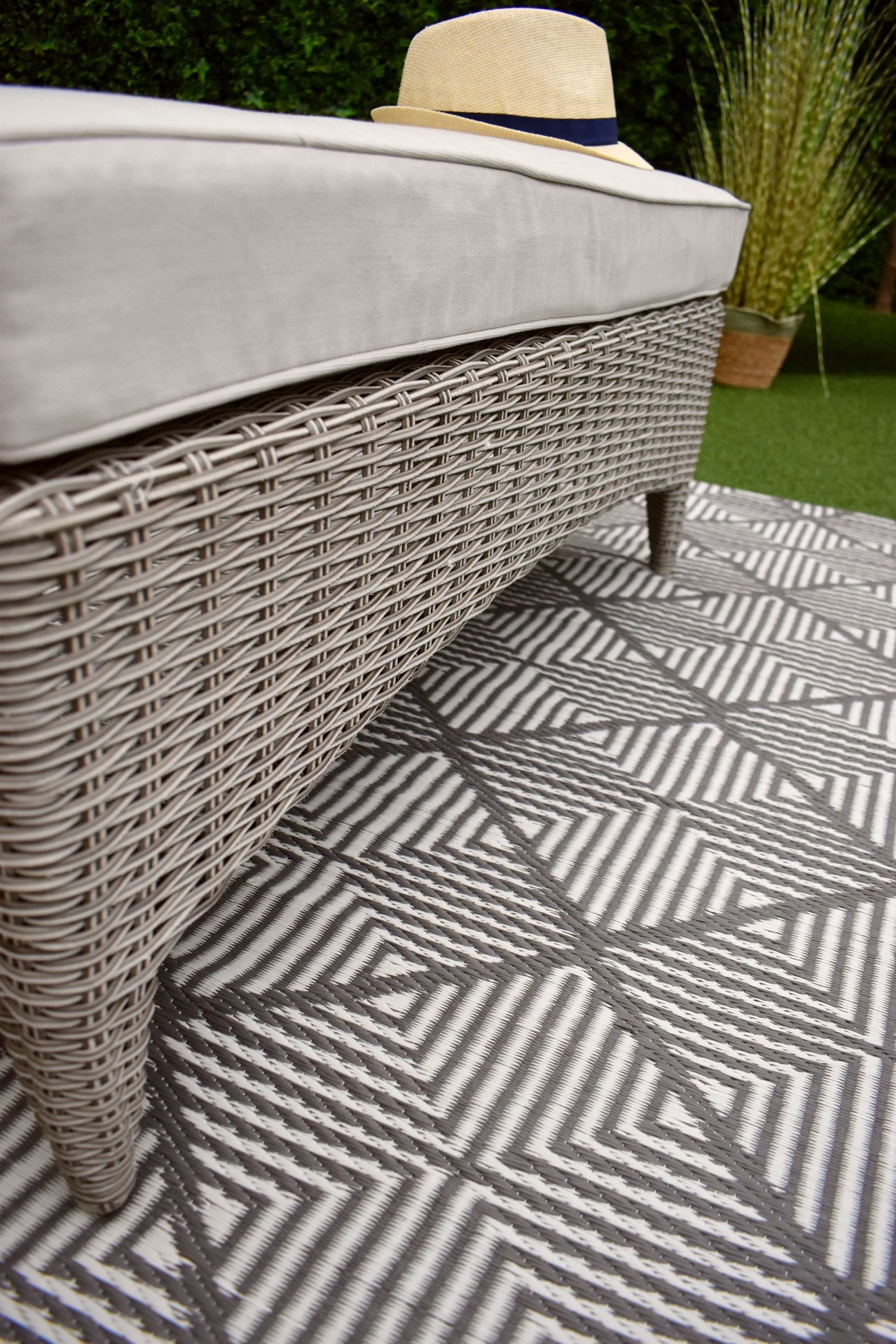 Verona Bench — Euro Garden and Home